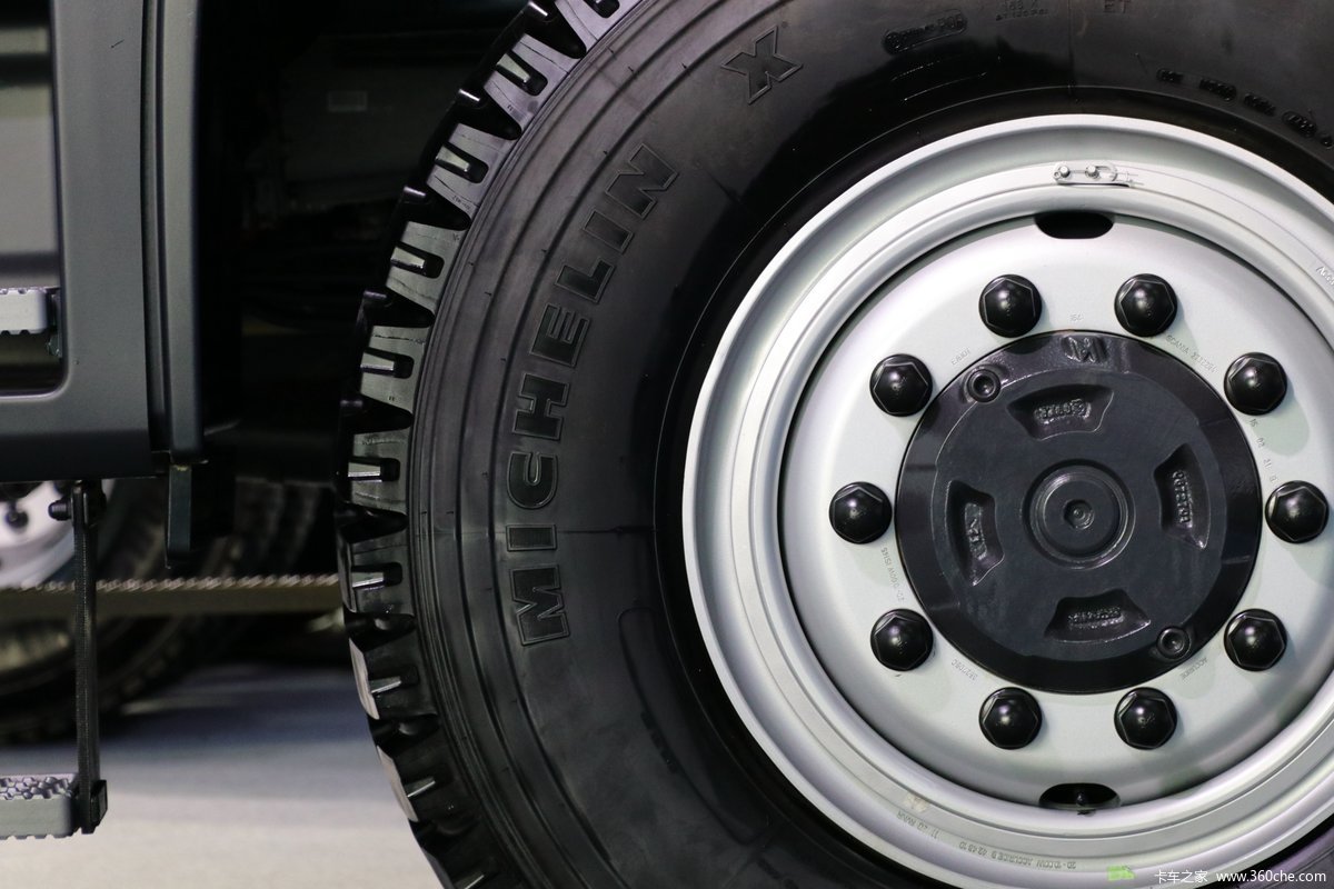 【图】斯堪尼亚 P系列 XT 450马力 4X4 机场快速调运车底盘(国六)_实拍图片_1273689_卡车之家