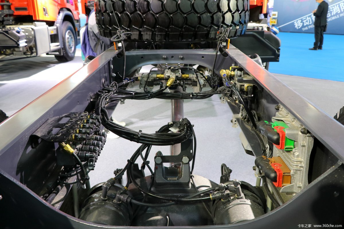 【图】斯堪尼亚 P系列 XT 450马力 4X4 机场快速调运车底盘(国六)_实拍图片_1273697_卡车之家