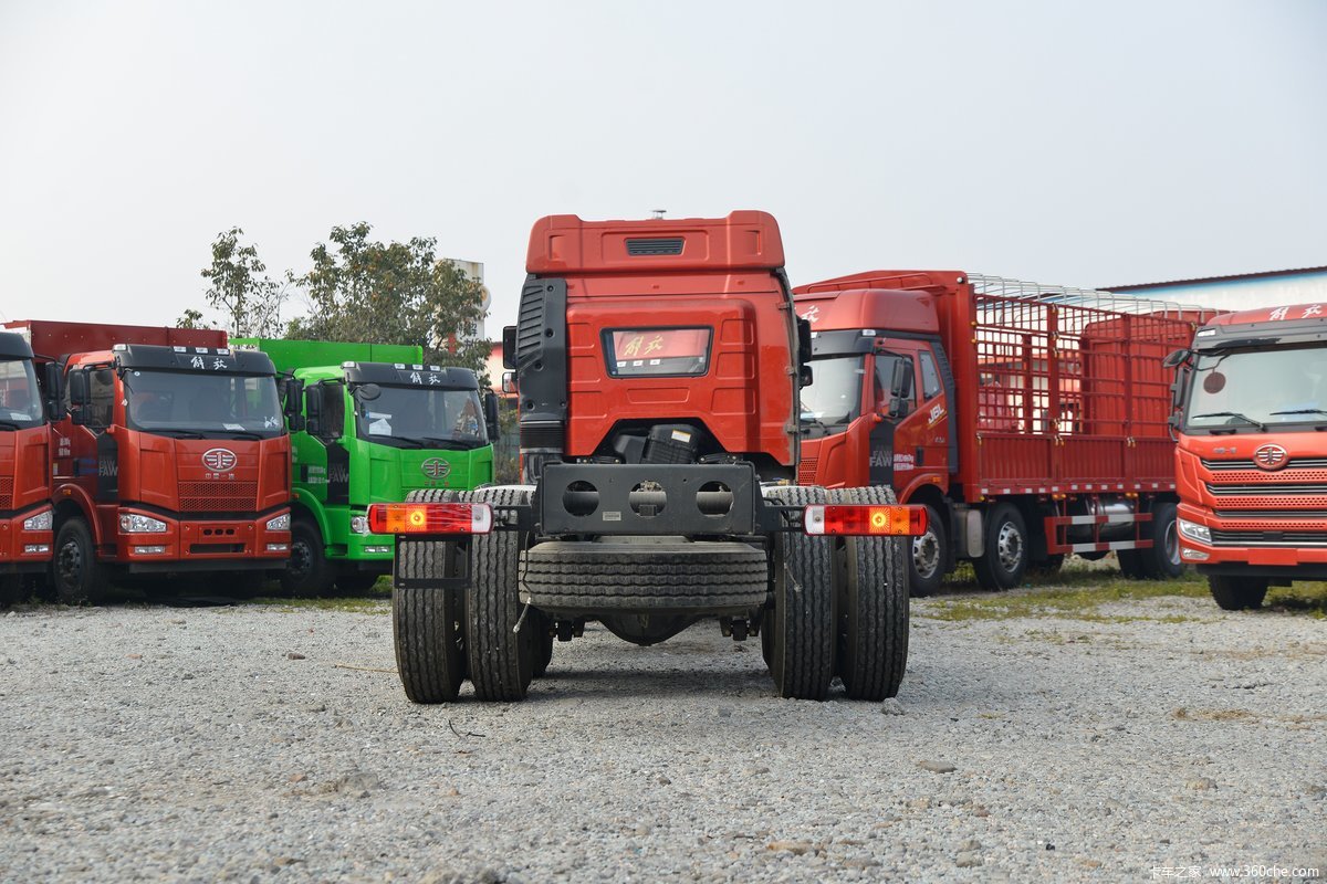 【图】一汽解放 J6P重卡 质惠版 绿通款 460马力 8X4 9.4米仓栅式载货车(国六)(CA5310CCYP66K24L7T4E6)_实拍图片_1283884_卡车之家