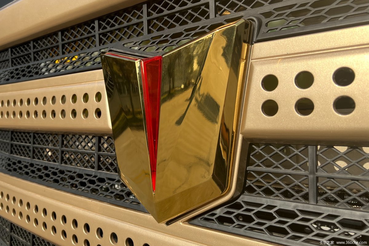 【图】联合卡车 Uꔐ重卡 黄金版 510马力 6X4 牵引车(国六)(QCC4253D664-3)_实拍图片_1291677_卡车之家