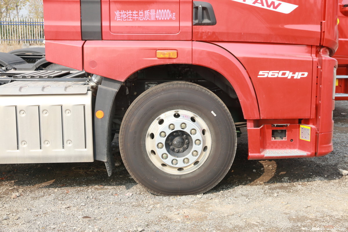 【图】青岛解放 JH6重卡 领航版2.0 560马力 6X4牵引车(国六)(带液力缓速器)(CA4259P25K2T1E6A80)_实拍图片_1293560_卡车之家
