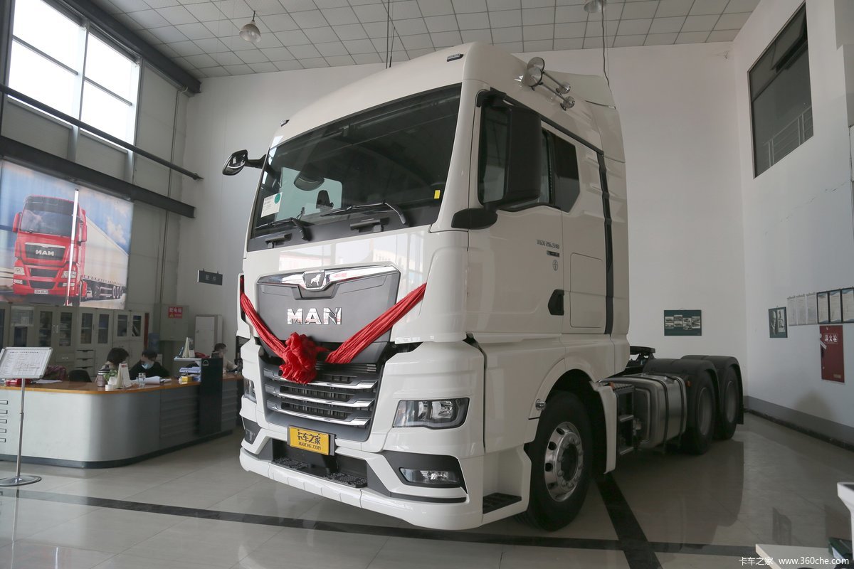 【图】曼(MAN) 新TGX系列重卡 510马力 6X4 AMT自动挡牵引车(TGX26.510)_实拍图片_1310675_卡车之家