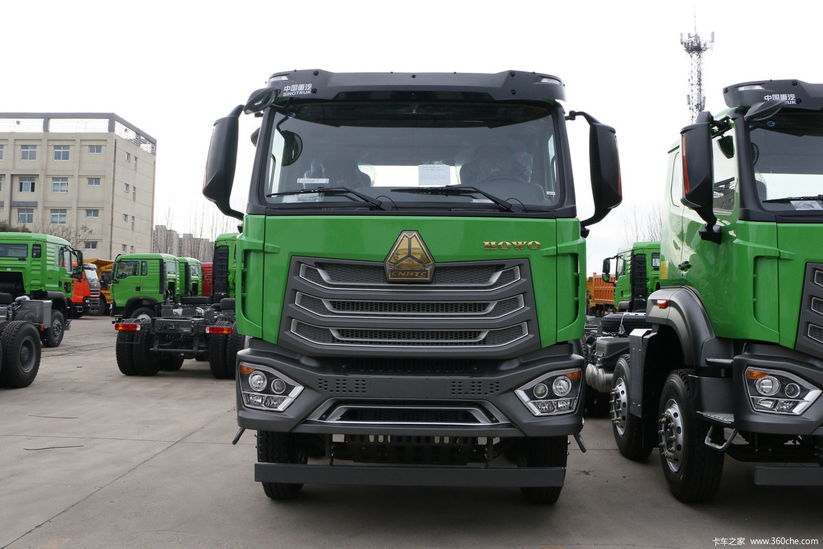 【图】中国重汽HOWO N7W 350马力 8X4 6.2米自卸车(国六)(ZZ3317V306JF1)_实拍图片_1313425_卡车之家