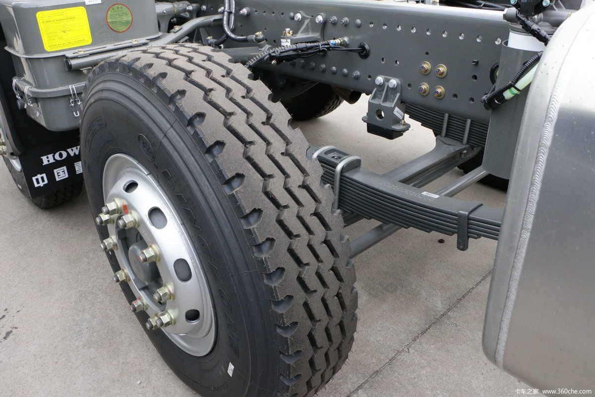 【图】中国重汽HOWO N7W 350马力 8X4 6.2米自卸车(国六)(ZZ3317V306JF1)_实拍图片_1313664_卡车之家