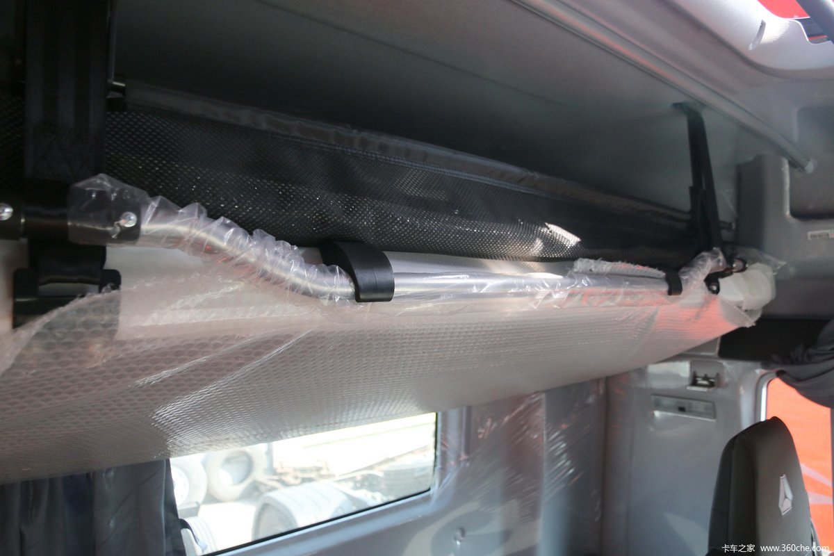 【图】中国重汽 汕德卡SITRAK G7W重卡 480马力 6X4 牵引车(国六)(ZZ4256W324HF1B)_实拍图片_1315280_卡车之家