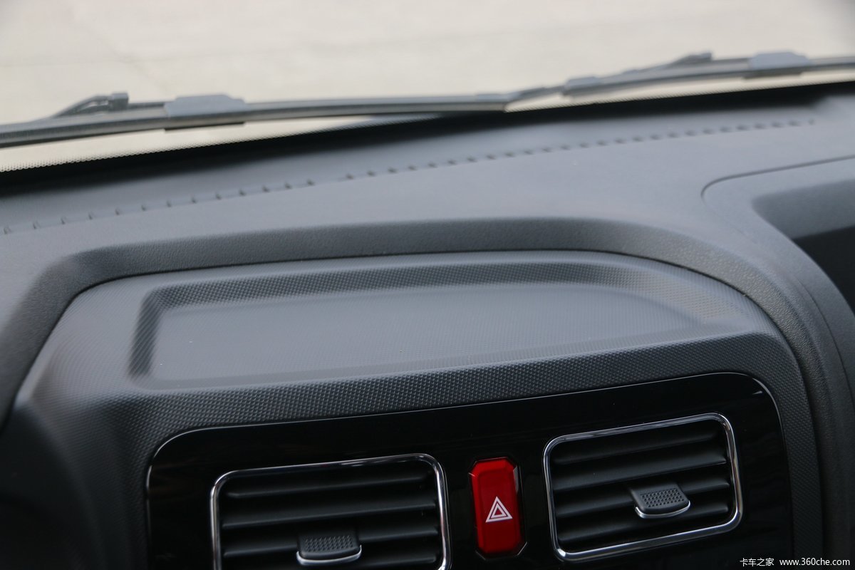 【图】江淮 恺达X5 1.6L 120马力 汽油 3.8米单排厢式微卡(国六)(HFC5036XXYPV3E3C1S)_实拍图片_1315830_卡车之家