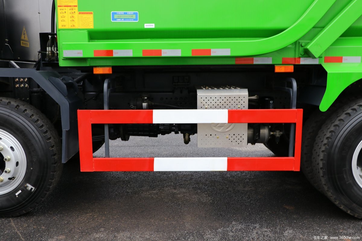 【图】上汽红岩 杰虎H6 8X4 5.8米纯电动渣土自卸车(国六)(CQ3317EV09256)_实拍图片_1341338_卡车之家