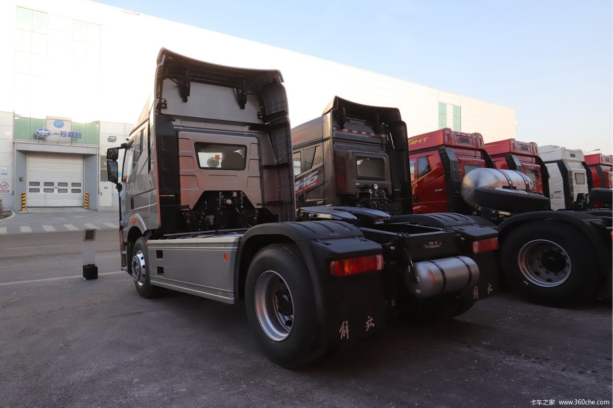 【图】一汽解放 J6E重卡 4X2 AMT牵引车(国六)(CA4180P66K24E6)_实拍图片_1347250_卡车之家