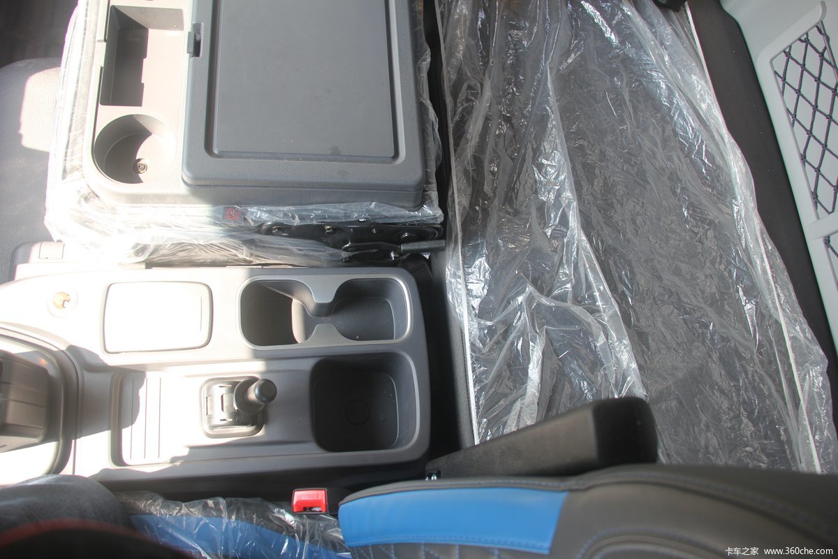 【图】福田 欧航R系 pro 220马力 9.78米AMT自动挡厢式载货车(国六)(BJ5186XXY-2M)_实拍图片_1358613_卡车之家