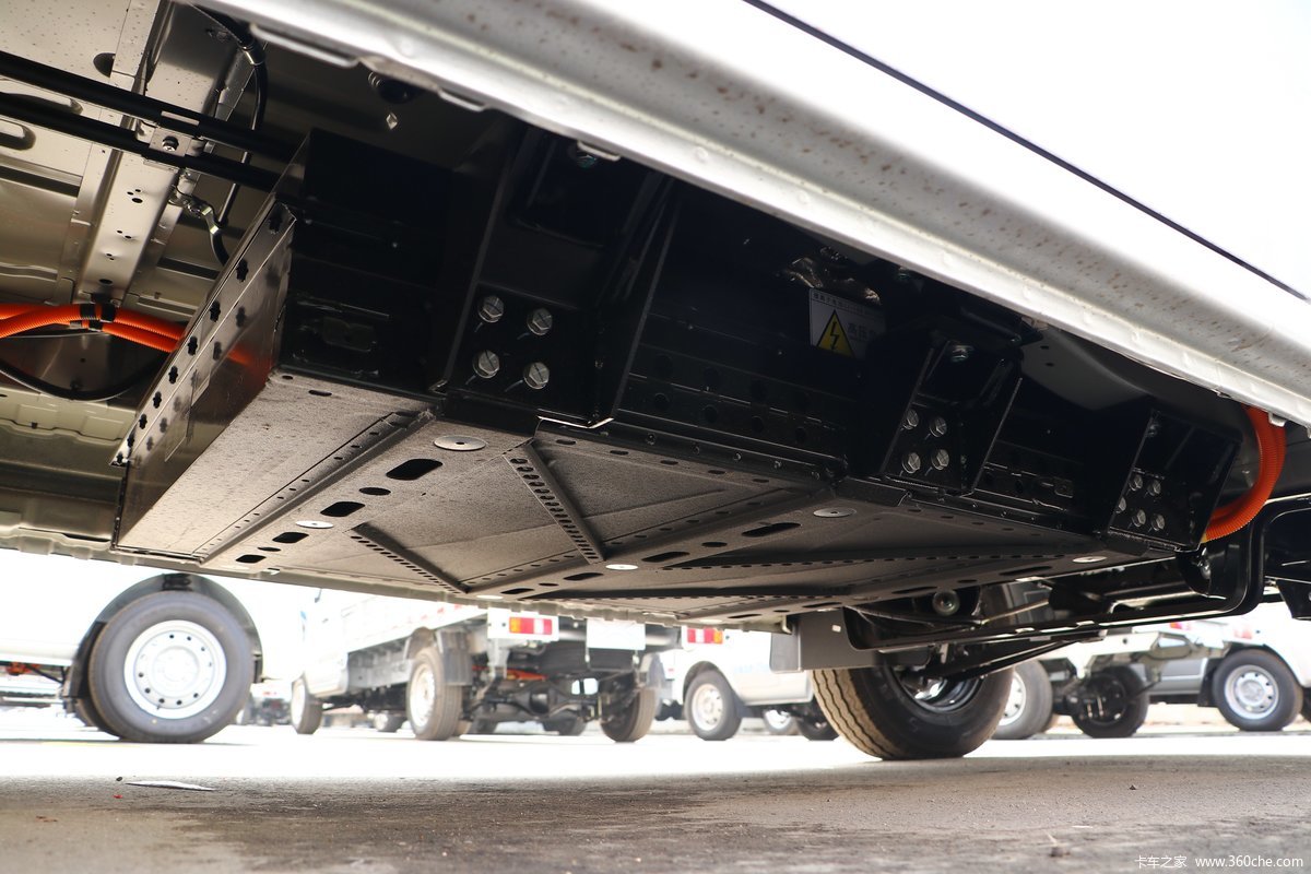 【图】瑞驰 EC35Ⅲ 2021款 长续航版 2.6T 2座 4.5米纯电动封闭货车41.86kWh_实拍图片_1401711_卡车之家