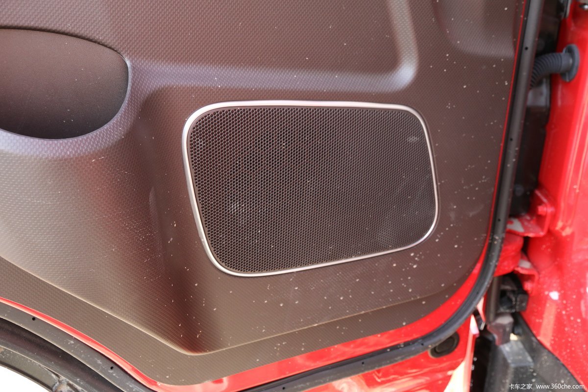 【图】江淮 擎天柱 170马力 4X2 5.85米排半栏板载货车(国六)(HFC1118P61K2D7S)_实拍图片_1426250_卡车之家