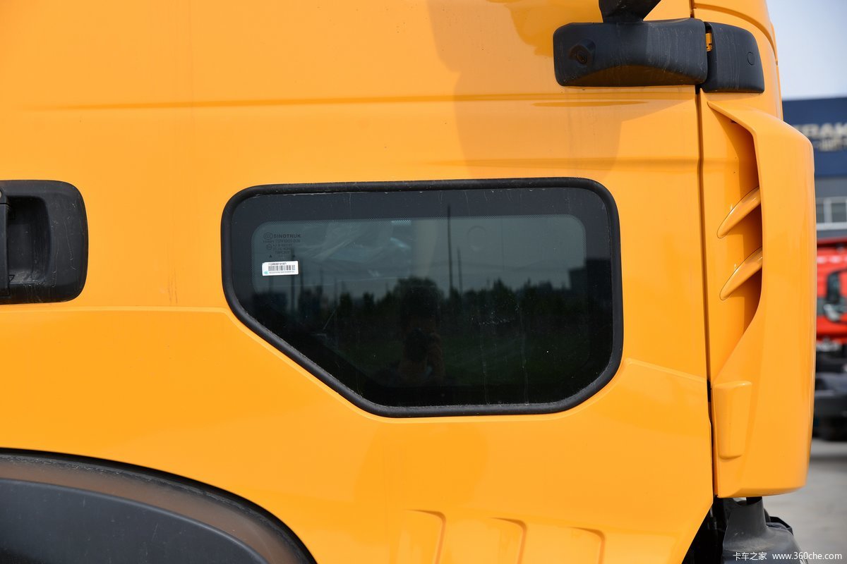 【图】中国重汽 HOWO TX重卡 440马力 8X4 6.5米自卸车(国六)(ZZ3317V326GF1)_实拍图片_1437112_卡车之家