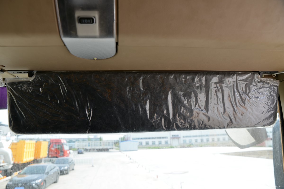 【图】中国重汽 HOWO TX重卡 440马力 8X4 6.5米自卸车(国六)(ZZ3317V326GF1)_实拍图片_1437167_卡车之家