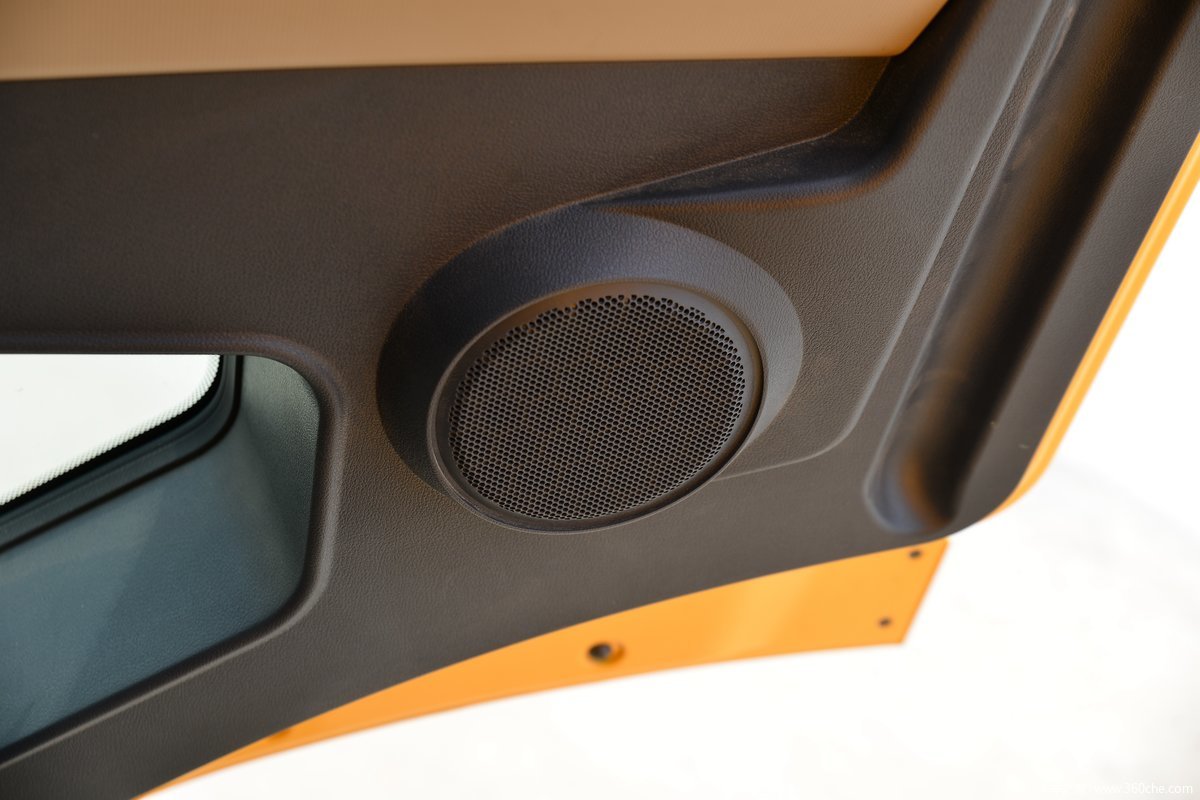 【图】中国重汽 HOWO TX重卡 440马力 8X4 6.5米自卸车(国六)(ZZ3317V326GF1)_实拍图片_1437167_卡车之家