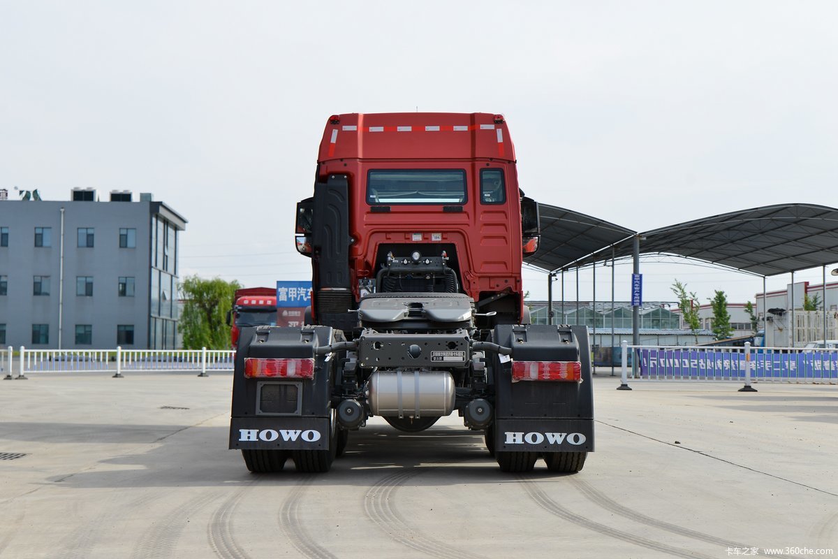 【图】中国重汽 HOWO TX重卡 460马力 6X4 牵引车(国六)(ZZ4257W324GF1)_实拍图片_1437295_卡车之家