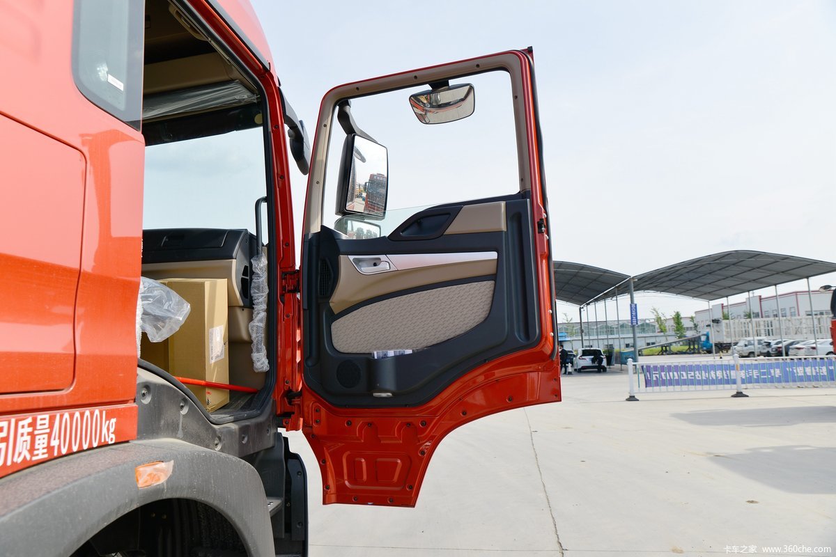 【图】中国重汽 HOWO TX重卡 460马力 6X4 牵引车(国六)(ZZ4257W324GF1)_实拍图片_1437335_卡车之家