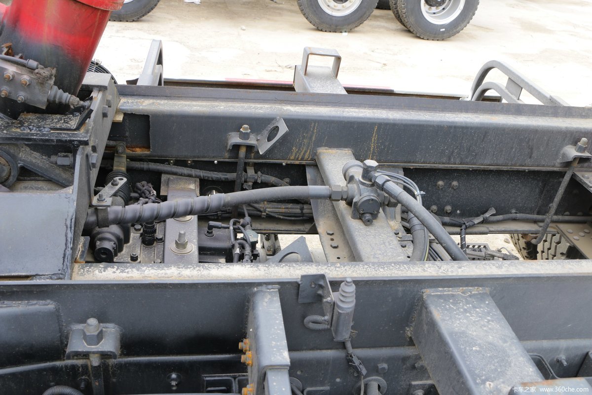 【图】东风华神 T3 180马力 4X2 4.2米自卸车(国六)(速比6.17)(EQ3186GL6D71)_实拍图片_1440559_卡车之家