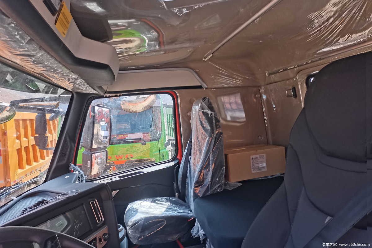 【图】中国重汽HOWO TH7 旗舰版 460马力 8X4 6.8米自卸车(国六)(ZZ3317W326HF1)_实拍图片_1443111_卡车之家