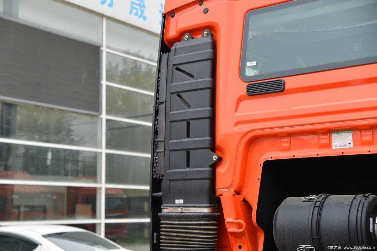 【图】中国重汽 汕德卡SITRAK G5重卡 270马力 4X2 6.8米厢式载货车(国六)(ZZ5186XXYK501GF1)_实拍图片 ...