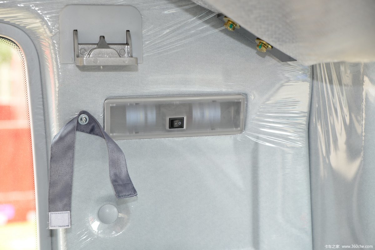 【图】中国重汽 汕德卡SITRAK G5重卡 270马力 4X2 6.8米厢式载货车(国六)(ZZ5186XXYK501GF1)_实拍图片 ...