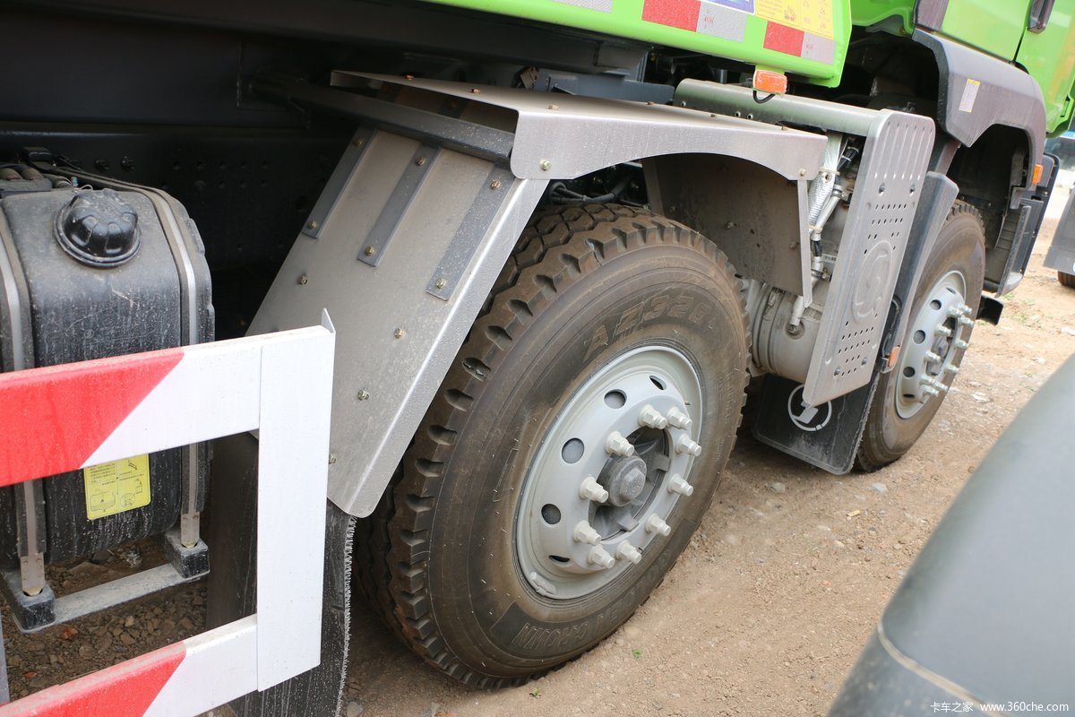 【图】陕汽重卡 德龙M3000S 400马力 8X4 6.5米自卸车(国六)(SX3319HD346)_实拍图片_1450179_卡车之家