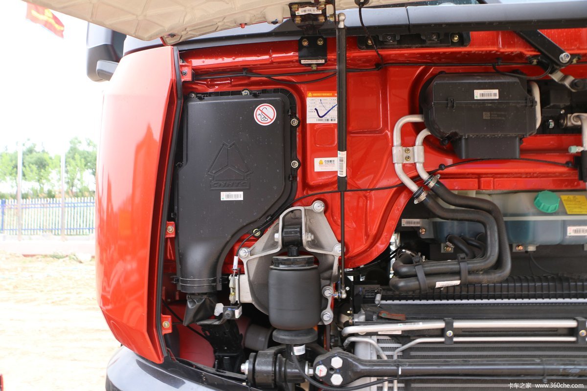 【图】中国重汽 HOWO MAX 460马力 8X4 9.55米翼开启厢式载货车(国六)(ZZ5317XYKV446KF1)_实拍图片 ...