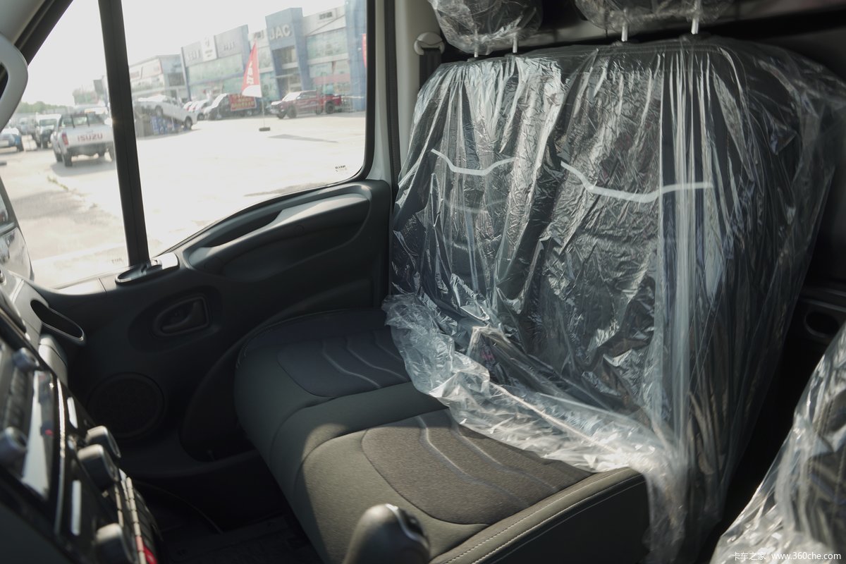 【图】南京依维柯 欧胜2021款 运瑞系列V42-33S 145马力 2.0T 高顶封闭货车(国六)_实拍图片_1461861_卡车之家