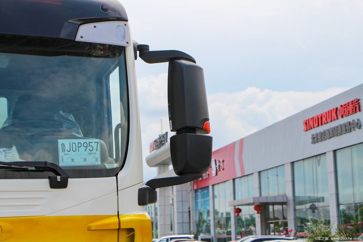 【图】中国重汽 HOWO TX 350马力 8X4 运油车(岱阳牌)(TAG5325GYY)_实拍图片_1473282_卡车之家