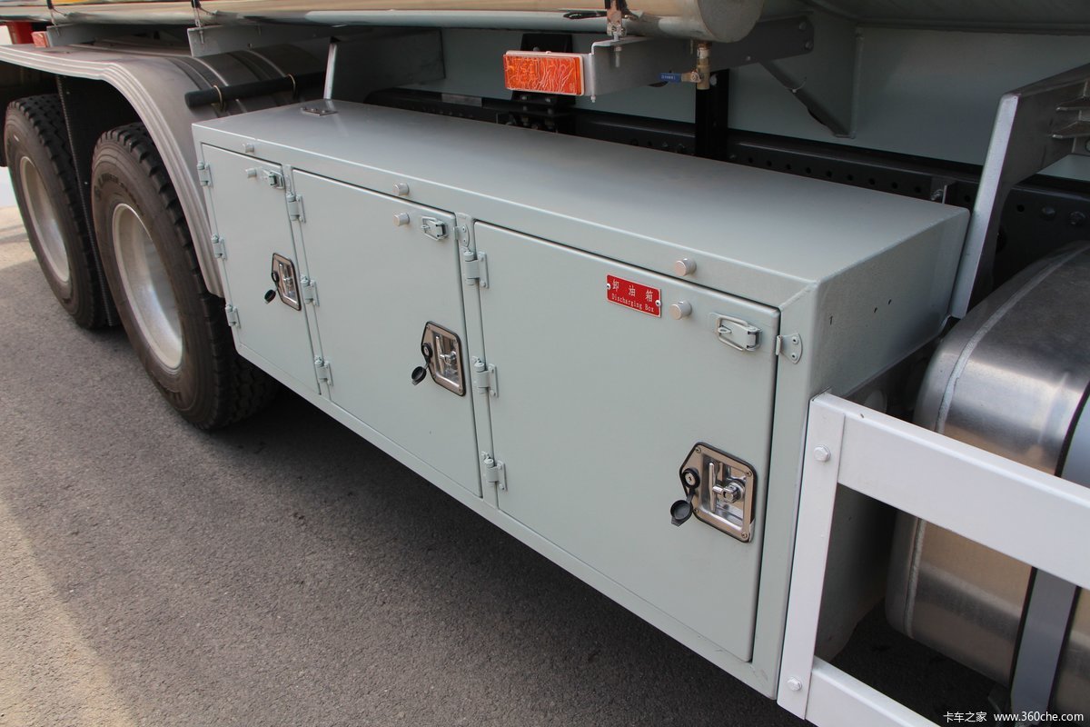 【图】中国重汽 HOWO TX 350马力 8X4 运油车(岱阳牌)(TAG5325GYY)_实拍图片_1473355_卡车之家