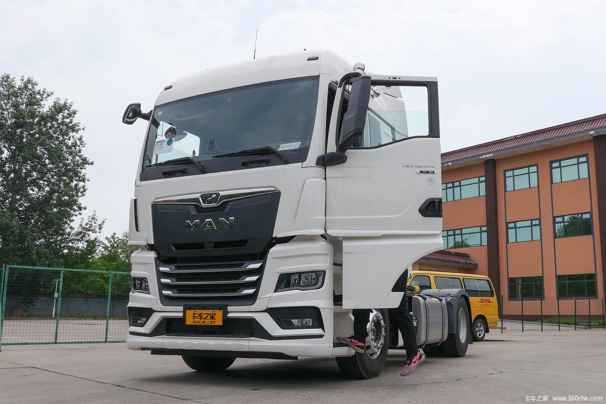 【图】曼(MAN) 新TGX系列重卡 470马力 4X2 牵引车(TGX18.470)_实拍图片_1474931_卡车之家