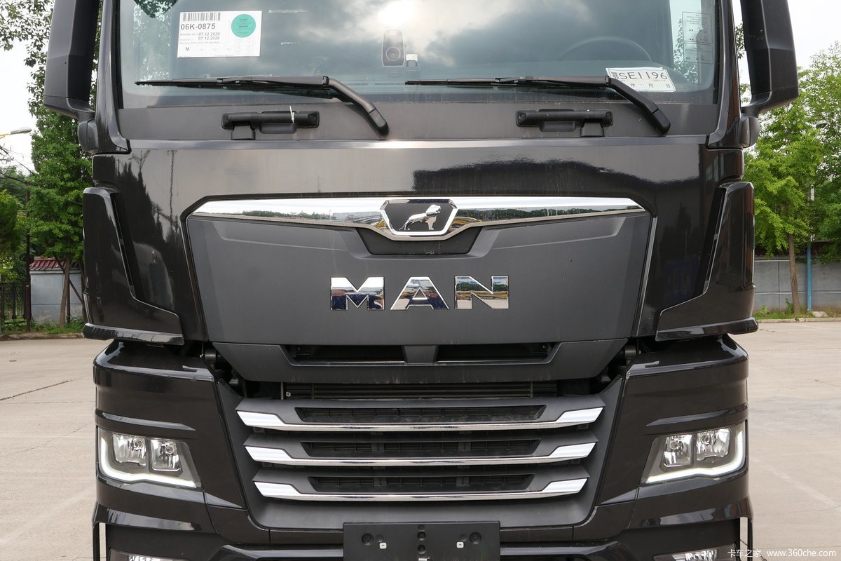 【图】曼(MAN) 新TGX系列重卡 470马力 4X2 牵引车(TGX18.470)(黑色)_实拍图片_1475032_卡车之家