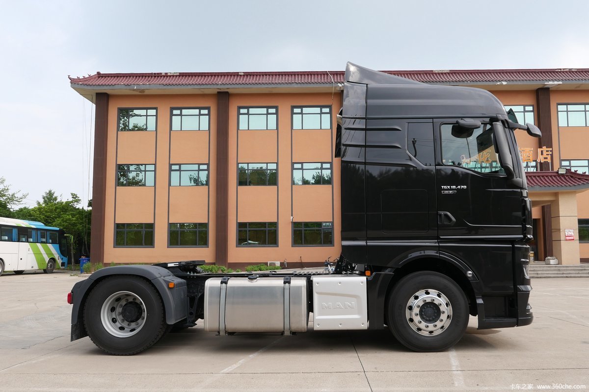 【图】曼(MAN) 新TGX系列重卡 470马力 4X2 牵引车(TGX18.470)(黑色)_实拍图片_1475032_卡车之家