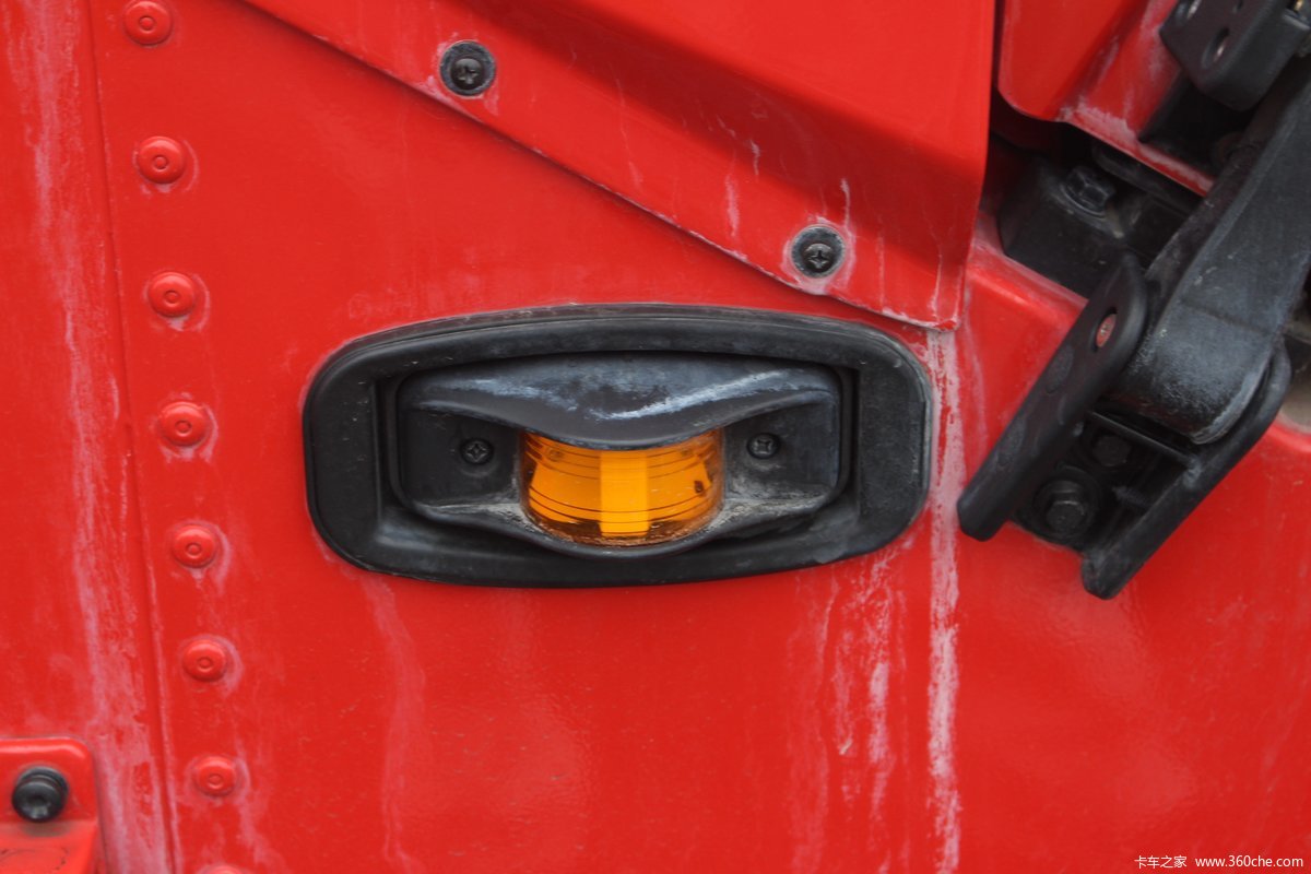 【图】东风 猛士M50 民用版 4L 195马力 柴油 四驱 双排皮卡_实拍图片_1479056_卡车之家