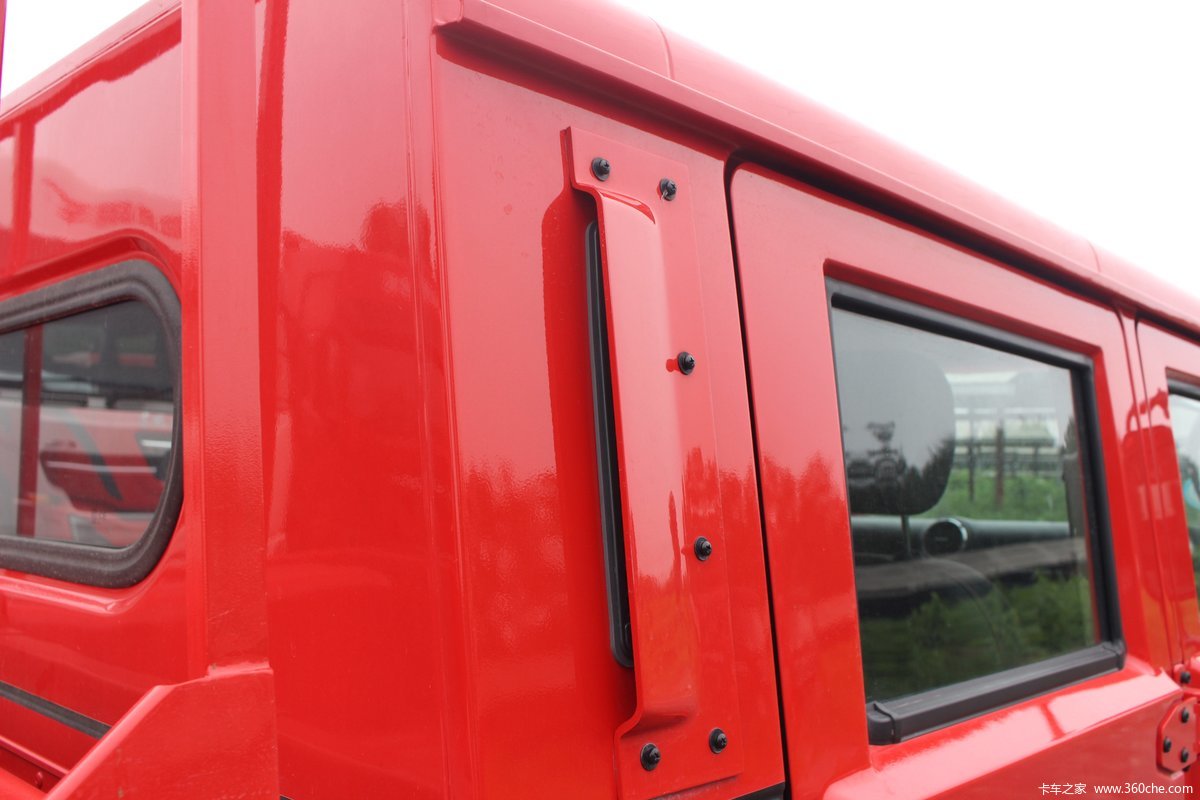 【图】东风 猛士M50 民用版 4L 195马力 柴油 四驱 双排皮卡_实拍图片_1479056_卡车之家