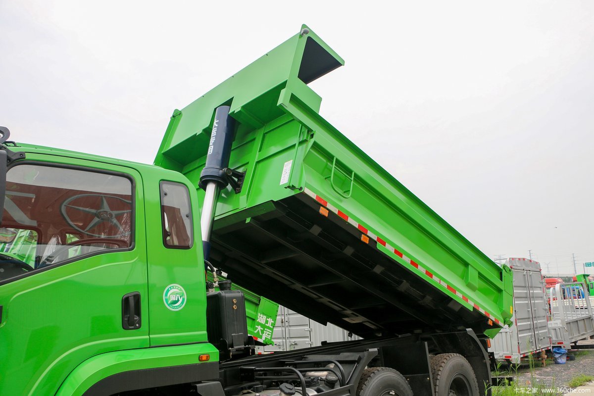 【图】大运 致胜 245马力 6X2 4.3米自卸车(国六)(提升桥)(DYQ3246D6CB)_实拍图片_1482016_卡车之家