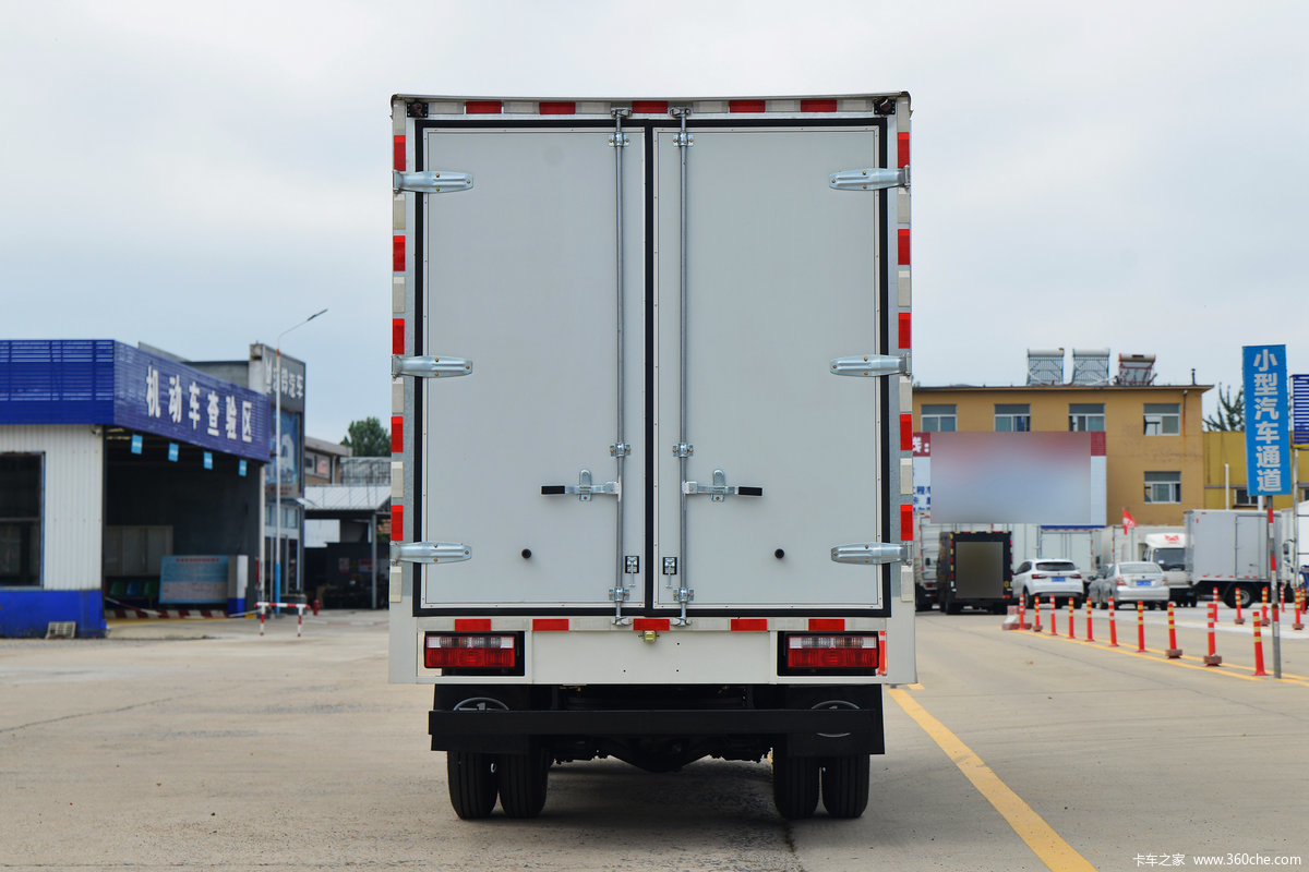 【图】解放 J6F 130马力 4.16米单排厢式轻卡(国六)(CA5040XXYP40K56L2E6A84)_实拍图片_1484041_卡车之家