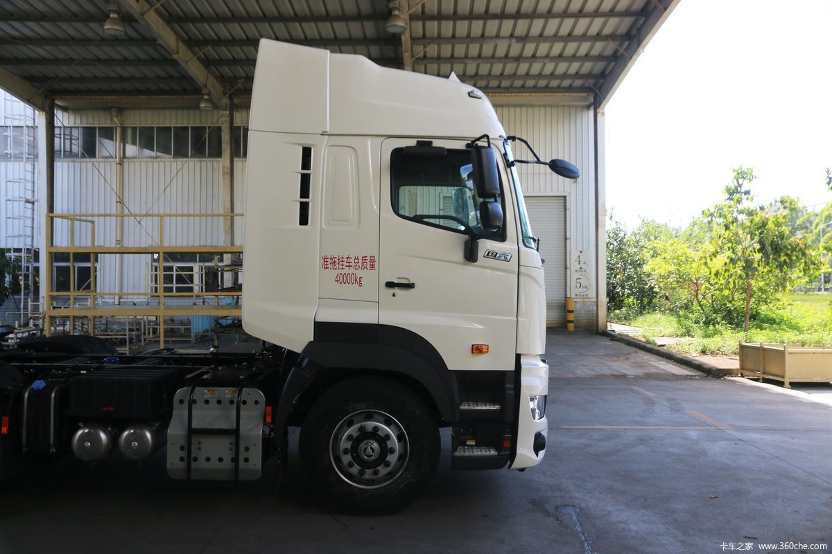 【图】广汽日野 700智臻重卡 480马力 6X4牵引车(国六)(YC4250SSZZK6)_实拍图片_1502563_卡车之家