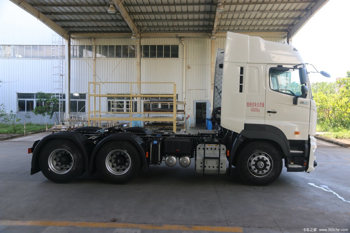 【图】广汽日野 700智臻重卡 480马力 6X4牵引车(国六)(YC4250SSZZK6)_实拍图片_1502563_卡车之家