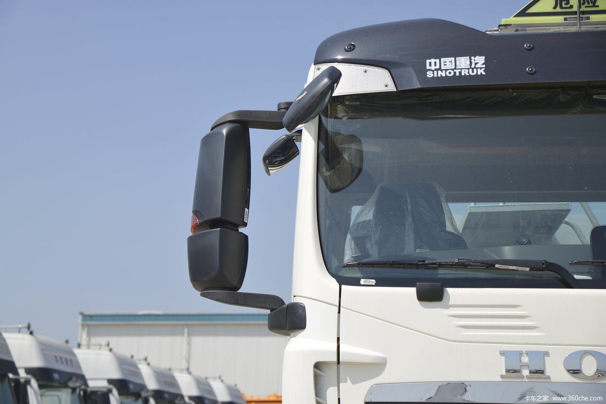 【图】中国重汽 HOWO TX7 350马力 8X4 易燃液体罐式运输车(绿叶牌)(JYJ5327GRYF1)_实拍图片_1516256_卡车之家