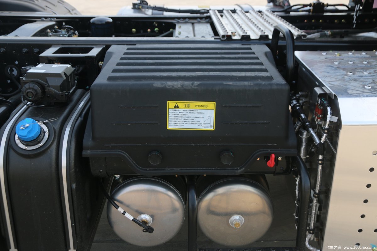 【图】三一重卡 江山 新英杰 快运版 520马力 6X4 AMT自动档牵引车(国六)(HQC42503S1S13F)_实拍图片_1520998 ...