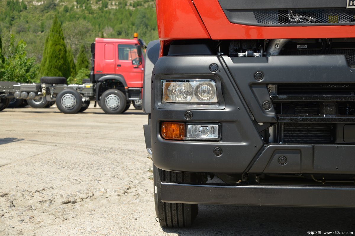 【图】中国重汽 HOWO TX重卡 460马力 6X4 牵引车(国六)(平顶)(ZZ4257V324GF1)_实拍图片_1521831_卡车之家