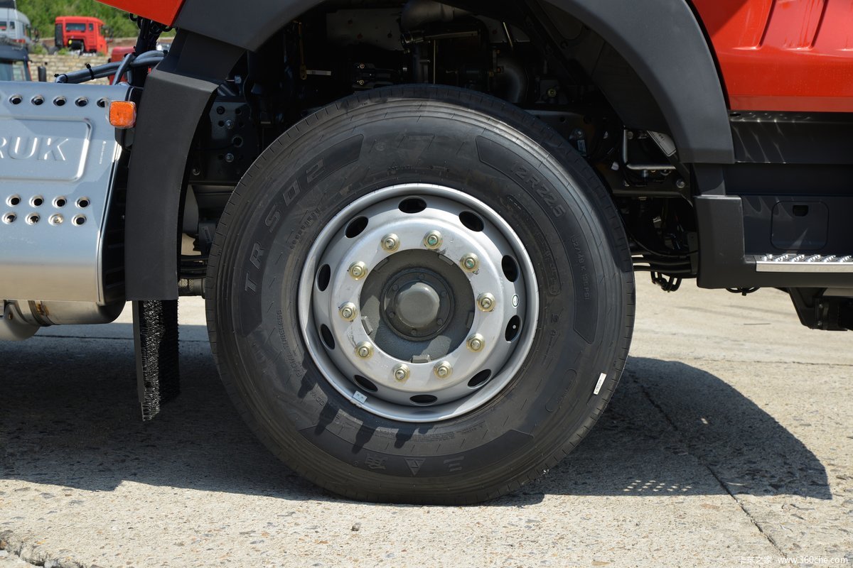 【图】中国重汽 HOWO TX重卡 460马力 6X4 牵引车(国六)(平顶)(ZZ4257V324GF1)_实拍图片_1521910_卡车之家