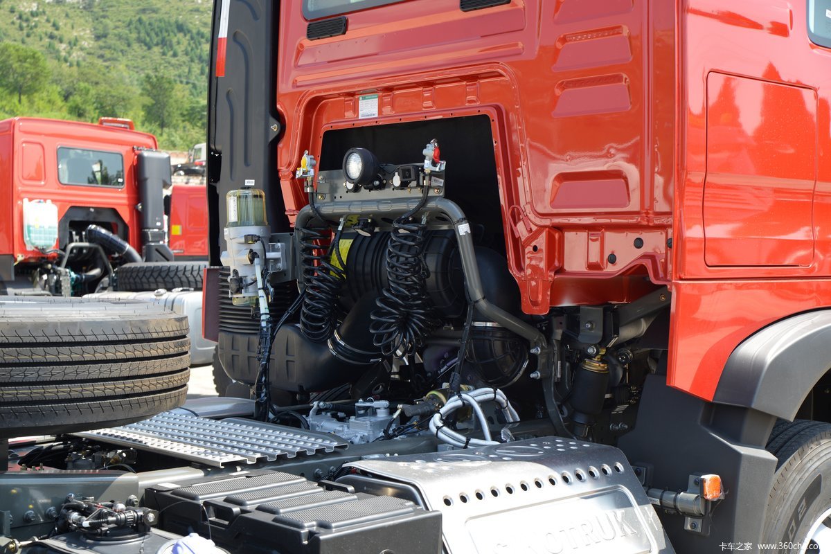 【图】中国重汽 HOWO TX重卡 460马力 6X4 牵引车(国六)(平顶)(ZZ4257V324GF1)_实拍图片_1521910_卡车之家