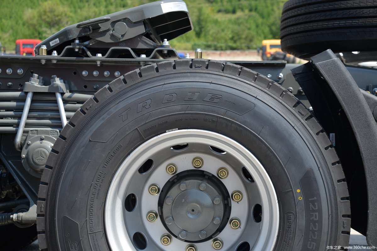 【图】中国重汽 HOWO TX重卡 460马力 6X4 牵引车(国六)(平顶)(ZZ4257V324GF1)_实拍图片_1521910_卡车之家