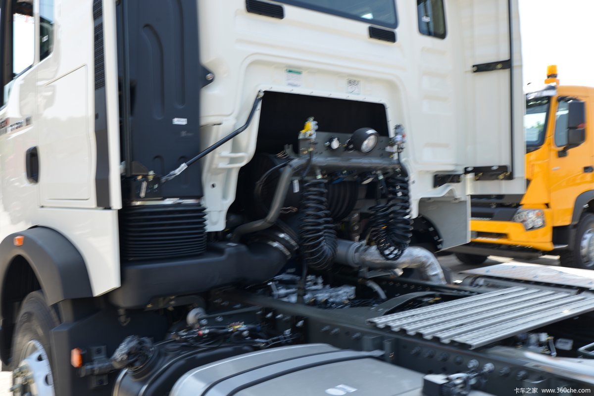 【图】中国重汽 HOWO TX重卡 350马力 4X2 牵引车(国六)(中国重汽8挡)(ZZ4187N361GF1)_实拍图片_1522068 ...