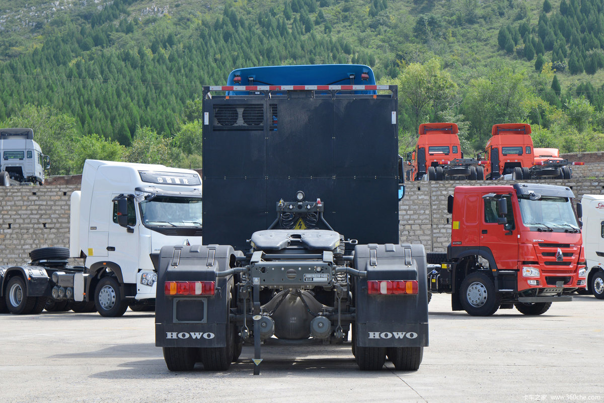 【图】中国重汽 HOWO TX重卡 25T 6X4换电式纯电动牵引车(ZZ4257V384GZ1SBEV)350.07kWh_实拍图片 ...