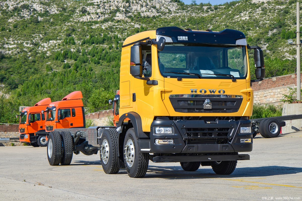 【图】中国重汽 HOWO TX 350马力 6X2 7.8米仓栅式载货车(国六)(速比3.7)(ZZ5257CCYN56CGF1)_实拍图片 ...