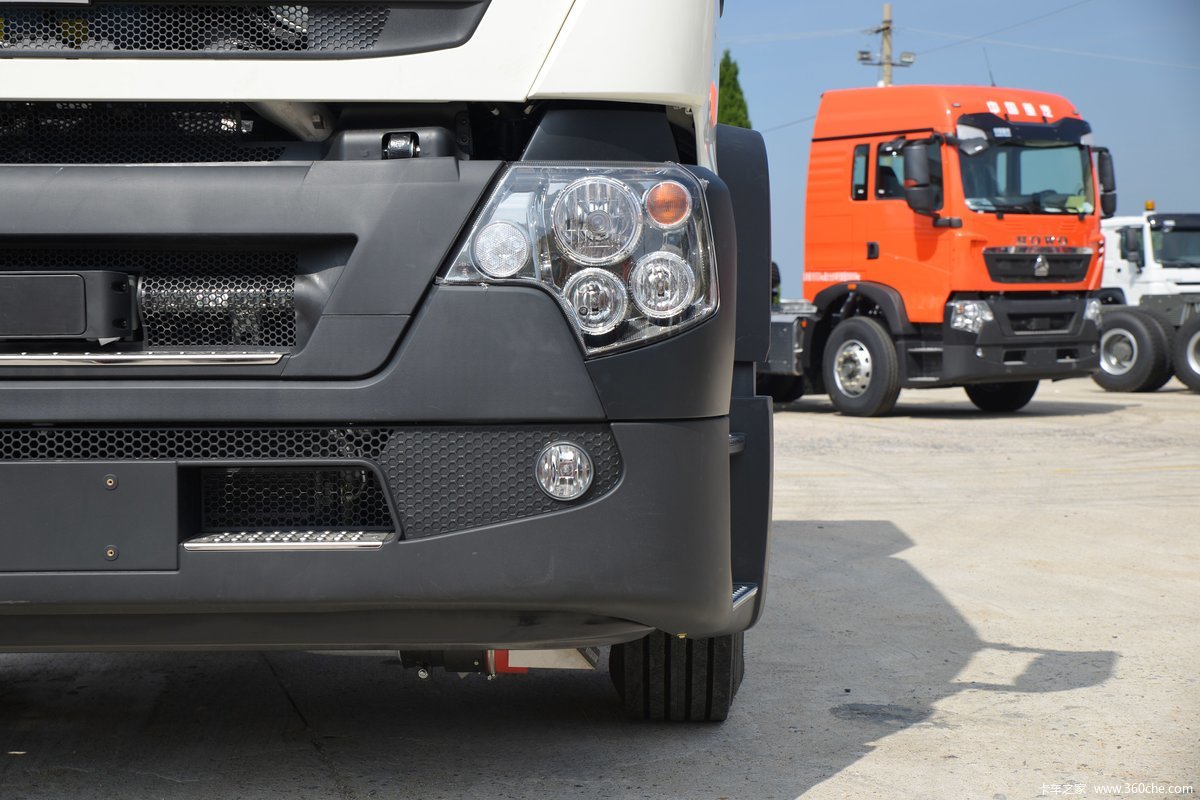 【图】中国重汽 HOWO TX重卡 460马力 6X4 CNG危险品牵引车(ZZ4257V384GF1CW)_实拍图片_1524663_卡车之家