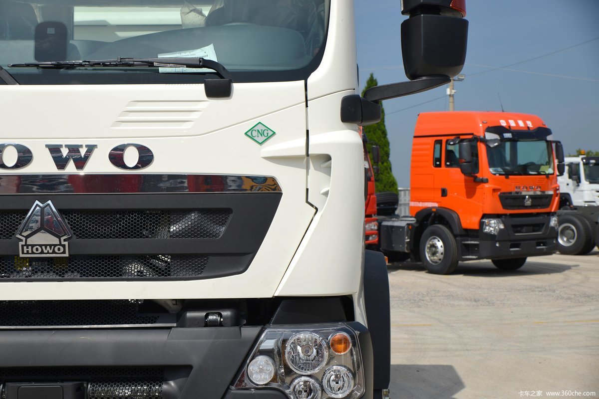 【图】中国重汽 HOWO TX重卡 460马力 6X4 CNG危险品牵引车(ZZ4257V384GF1CW)_实拍图片_1524663_卡车之家