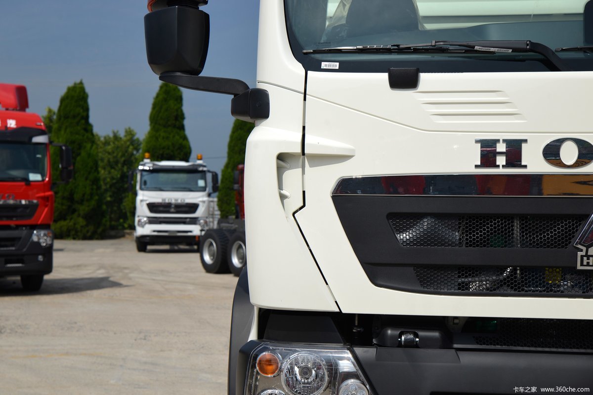 【图】中国重汽 HOWO TX重卡 460马力 6X4 CNG危险品牵引车(ZZ4257V384GF1CW)_实拍图片_1524663_卡车之家